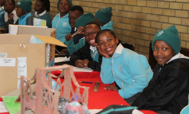 Mooifontein Primary learners shine at STEM science fair | Kempton Express