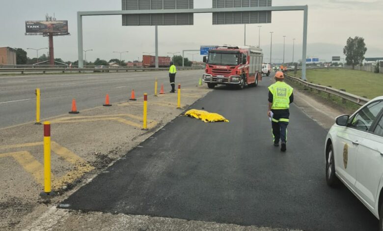 Pedestrian killed in R21 crash near Voortrekker off-ramp | Kempton Express