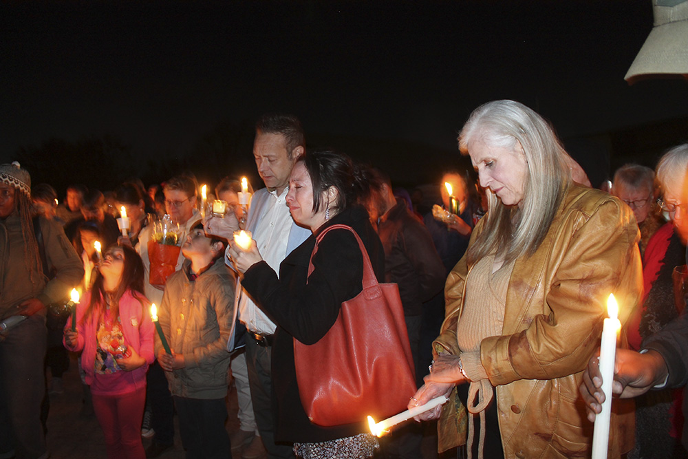 Community gathers to remember Thea Prinsloo at night vigil | Germiston ...