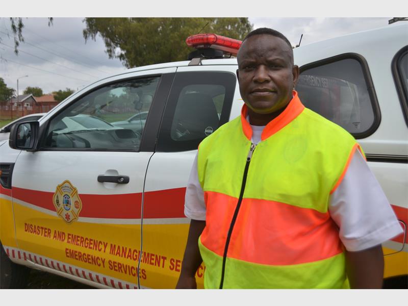 Ekurhuleni warns of increased veld fire risk as winter approaches ...
