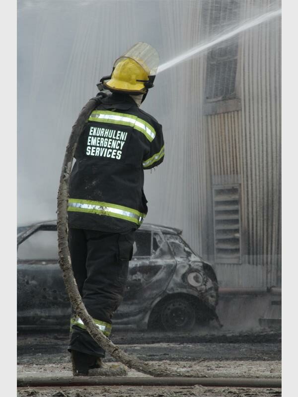 Johannesburg braces for cold weather as EMS issues safety alert ...