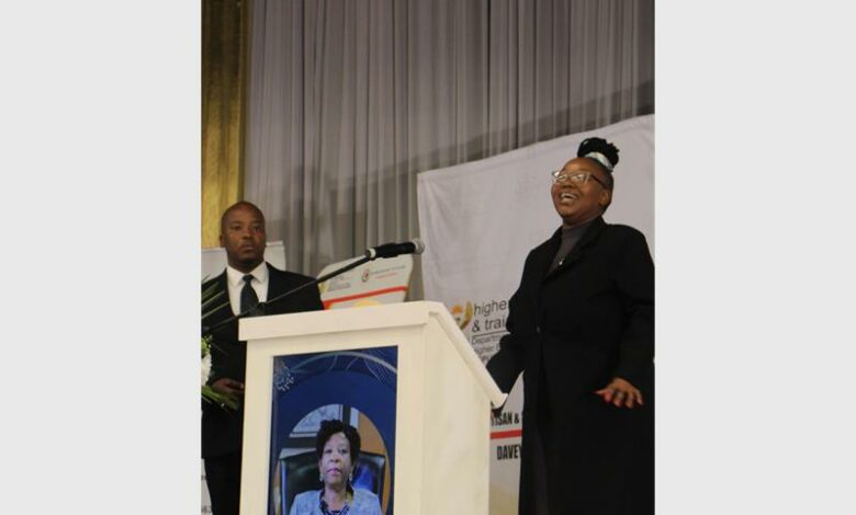 VIDEO: Tributes continue to pour in for late Ekurhuleni East principal ...