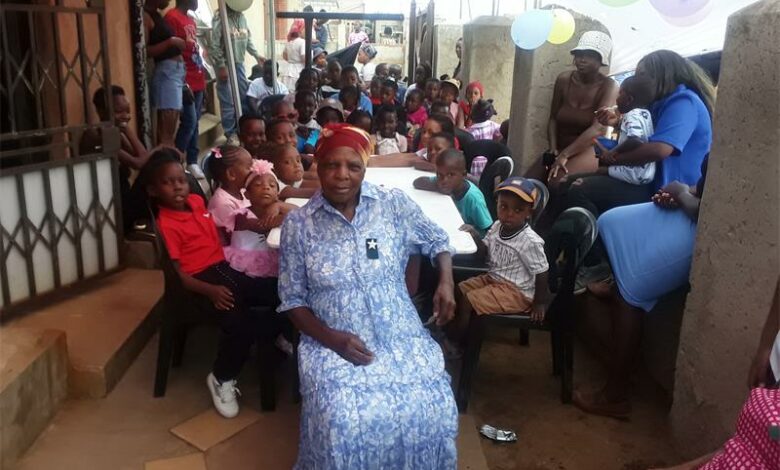 Duduza gogo spreads joy to needy children with her own savings ...