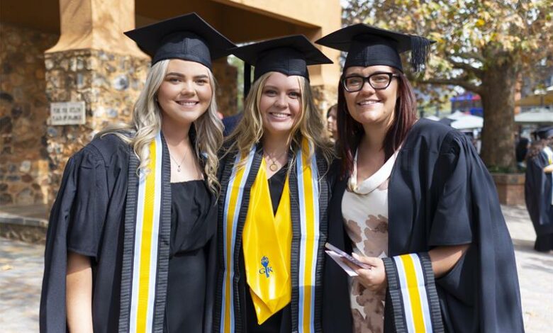 The IIE's Varsity College Sandton celebrates the graduates of the Class ...