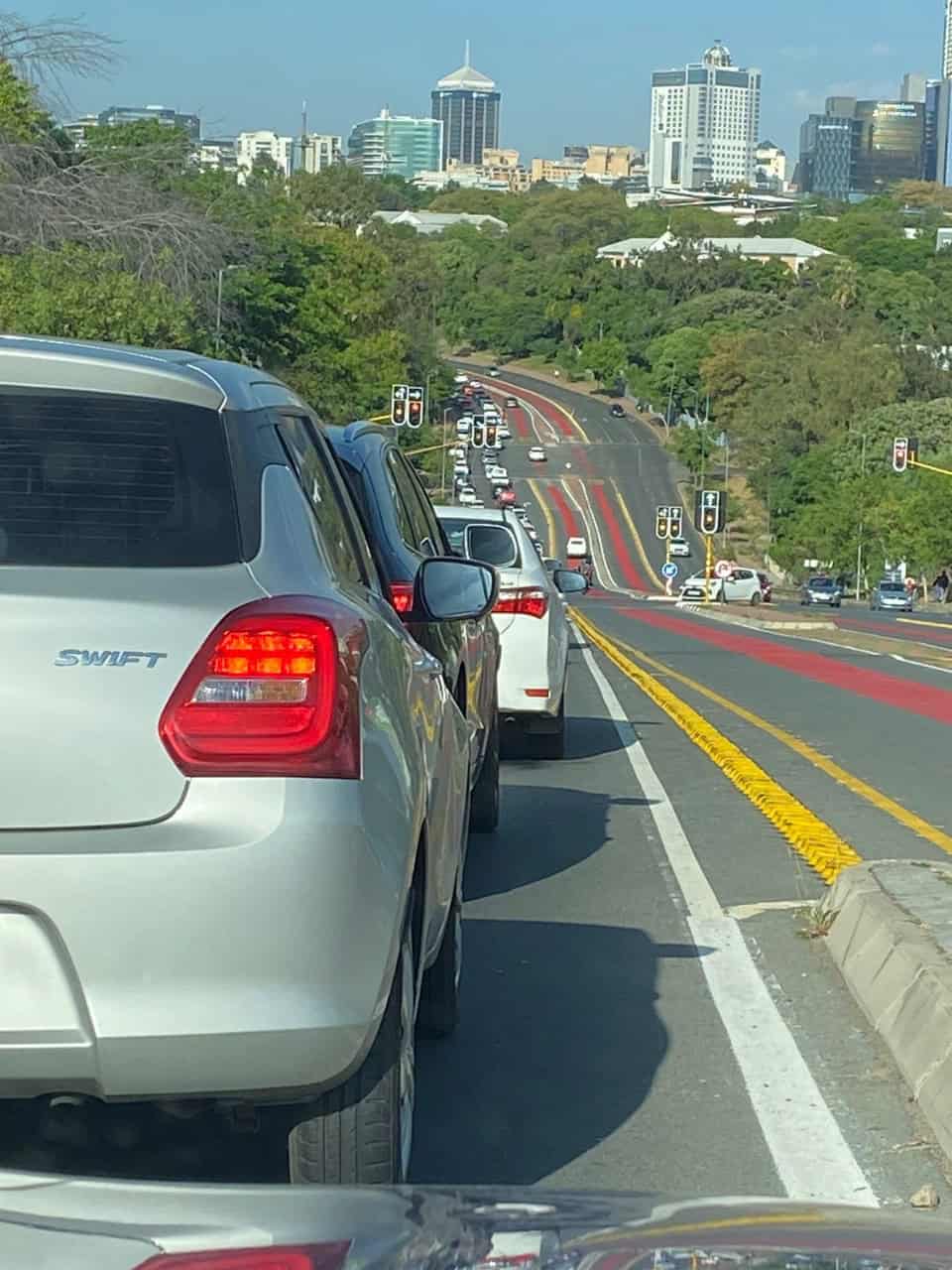 Traffic snarls on Katherine Street after lane converted for Rea Vaya ...