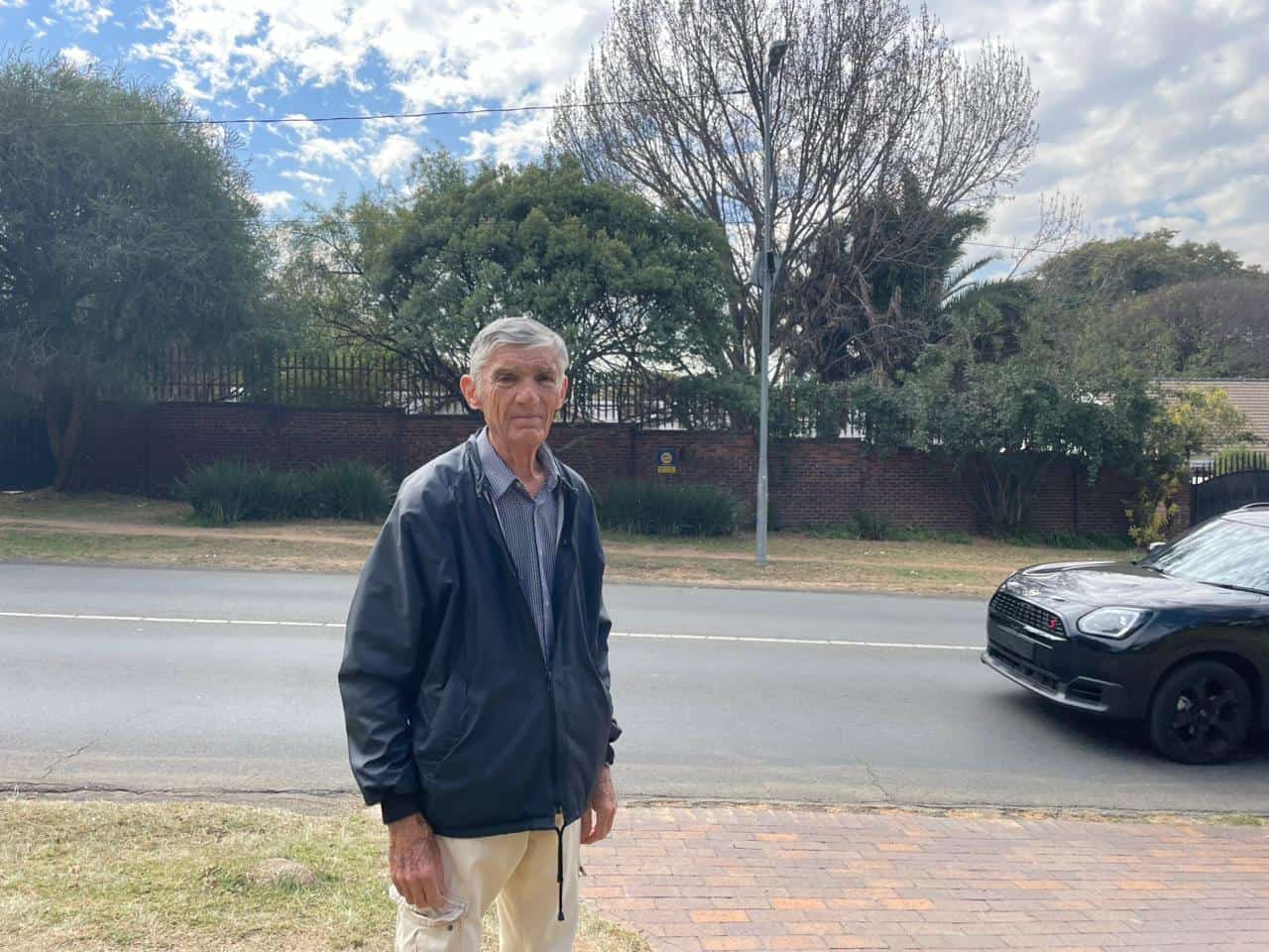 City Power restores Bryanston streetlights, but vandalism threat ...