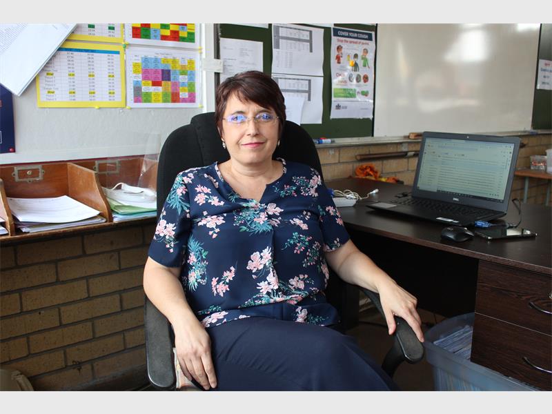Brackenhurst Primary teacher survives breast cancer | Alberton Record