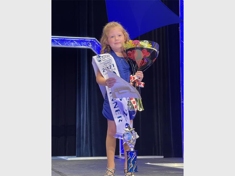 Figures Alberton models strut their stuff at nationals | Alberton Record