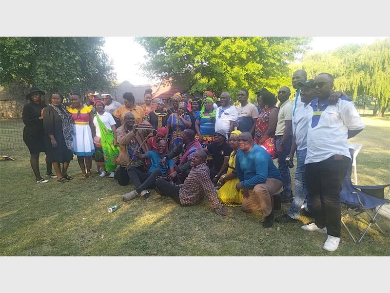 Alberton SAPS members dress up for Heritage Day | Alberton Record
