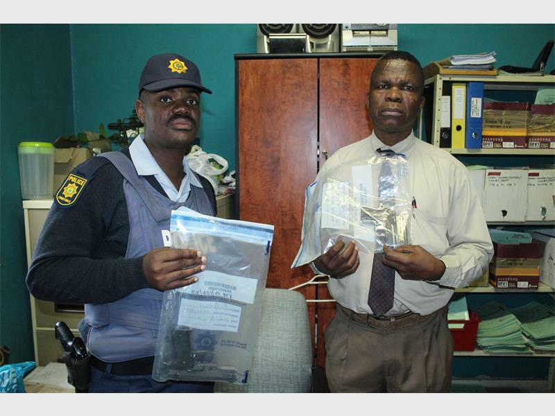 Replica firearm used in separate robbery, Alberton SAPS notes ...