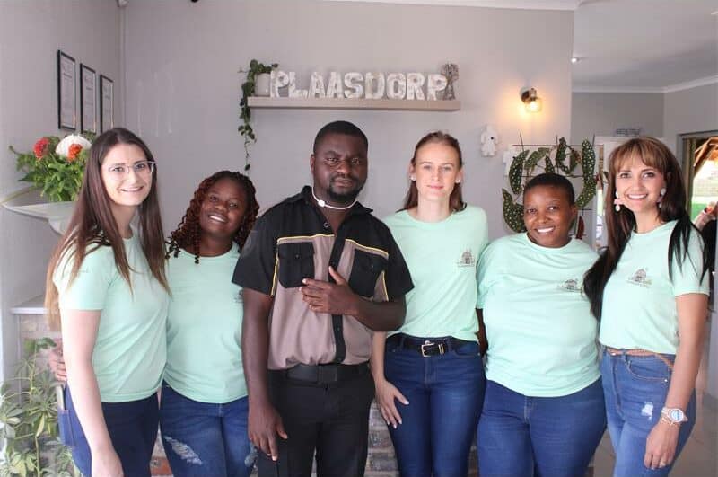 Community celebrates the grand opening of Plaasdorp Pre-Primêr en ...