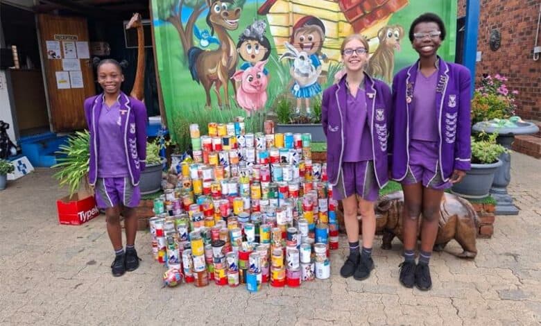 Alberview Primary School donates animal food to the Alberton SPCA ...