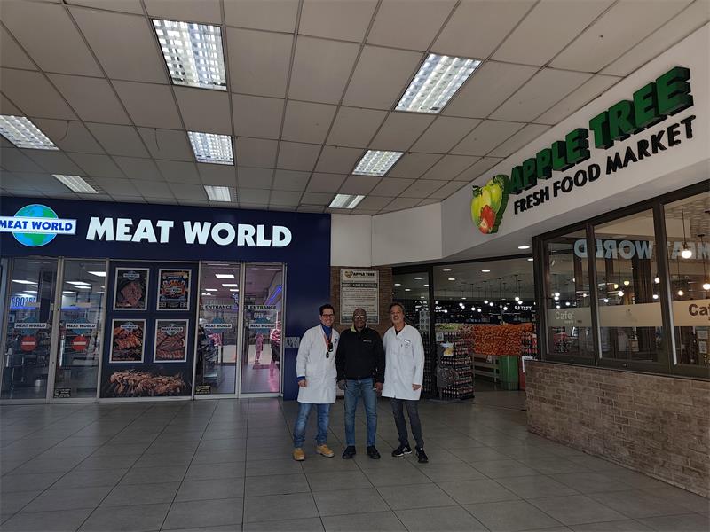 Apple Tree and Meat World celebrate 15 years | Alberton Record