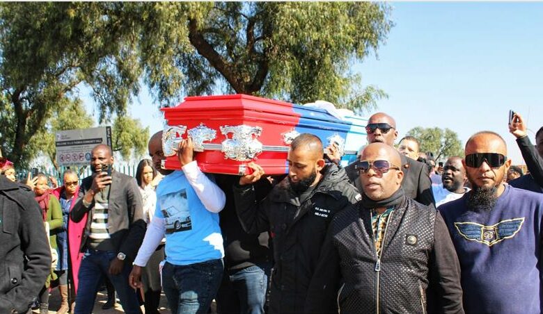 WATCH: Community mourns Eden Park shooting victims | Alberton Record