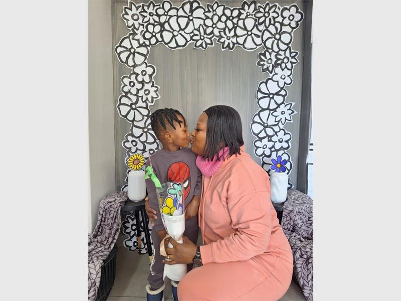 Floral-themed Mother’s Day event brings joy to Creative Academy moms ...