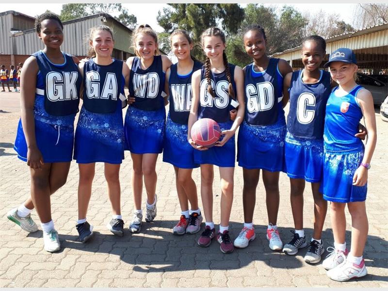 Glenanda netball girls excel | Southern Courier