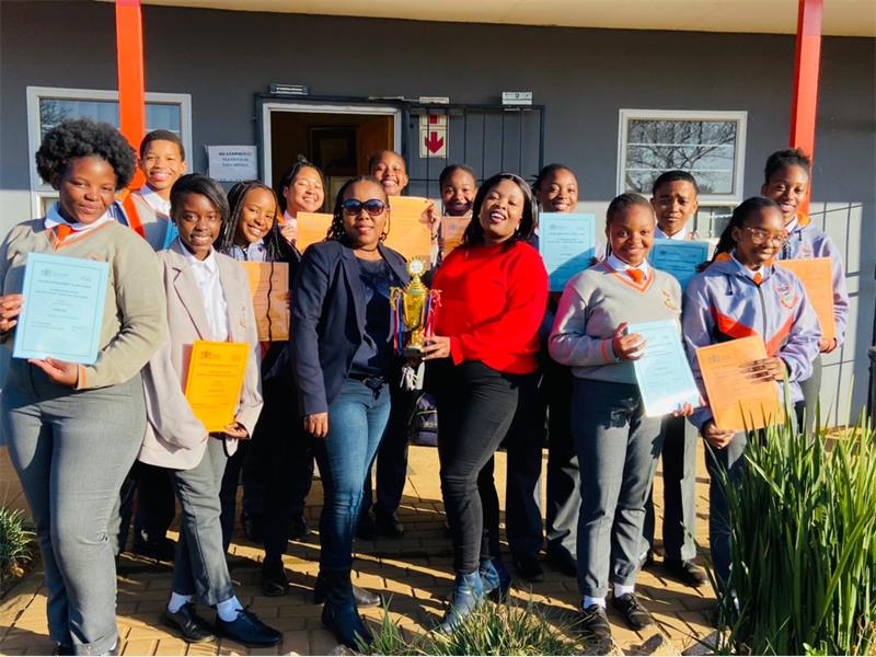 Kibler Park Secondary leads the way in the Reading Relay Competition ...