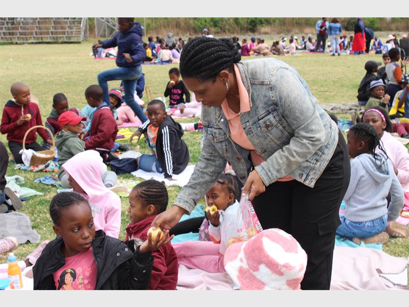 WATCH: Turffontein Primary School learners encouraged to eat healthy ...
