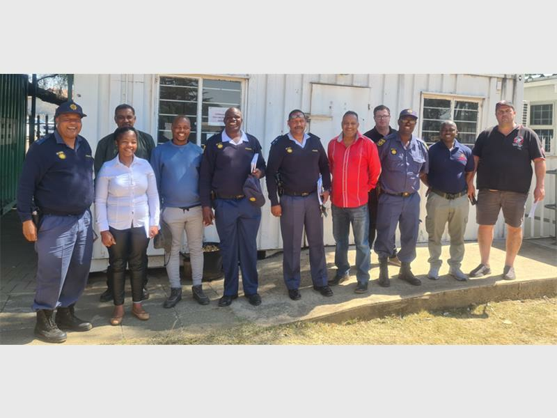 Private security joins forces with Moffat View Police for safer streets ...