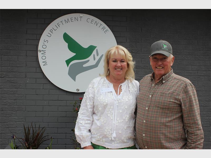 WATCH: #HelpThyNeighbour initiative uplifts 2 000 lives | Southern Courier