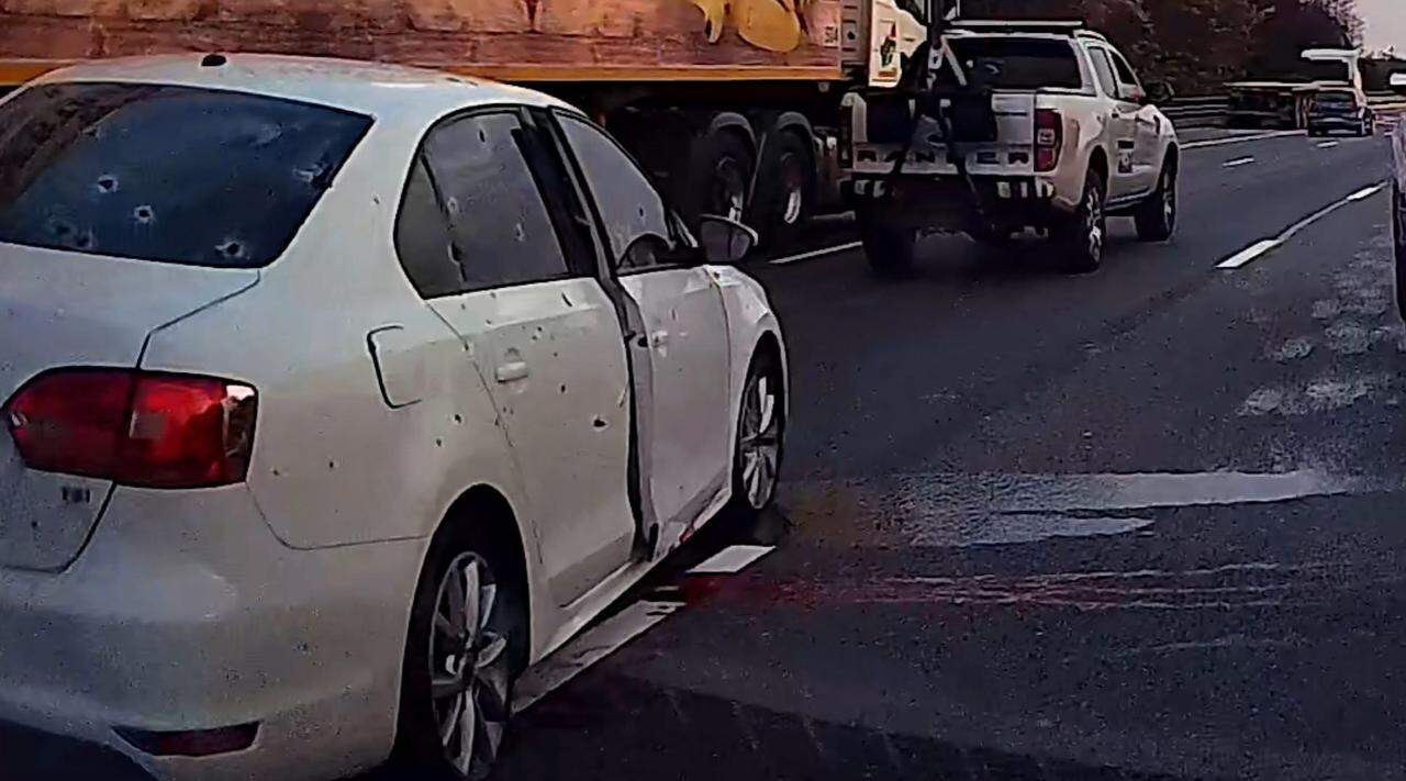 Drive-by shooting on N12 West leaves 2 men dead near Alberton ...
