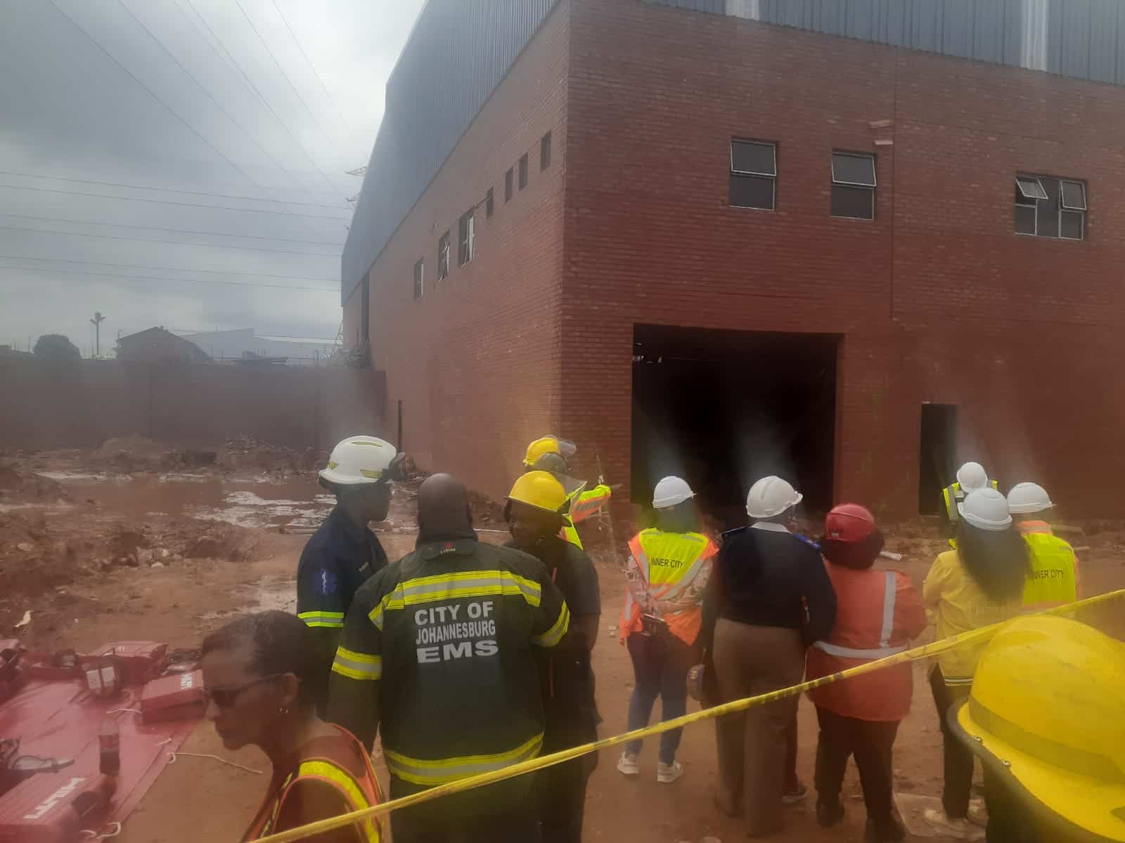 WATCH: Ormonde building collapse death toll climbs to 8 as search ...