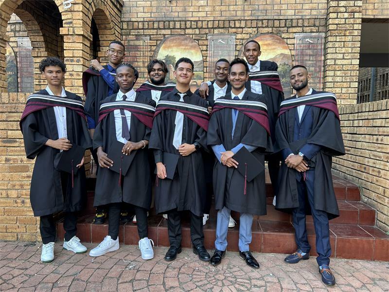 Glenvista High School celebrates academic excellence at valedictory ...