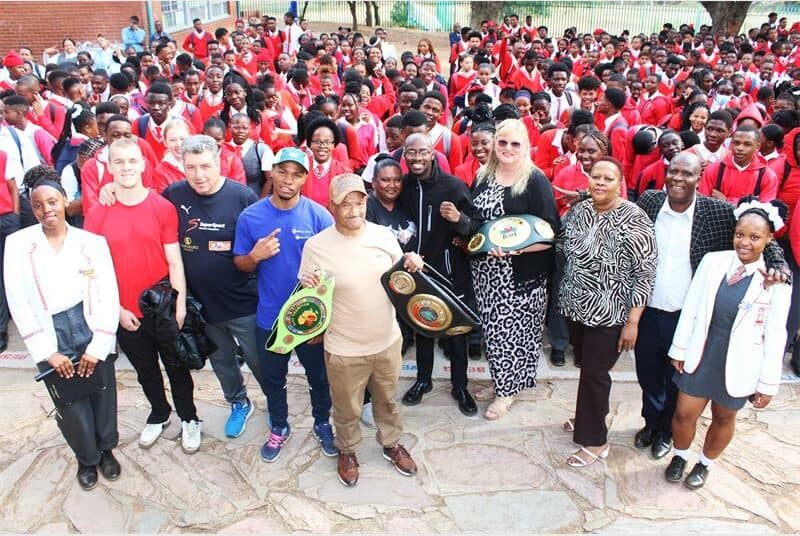 WATCH: Boxing Champ Ricardo Malajika and team inspire Diversity High ...