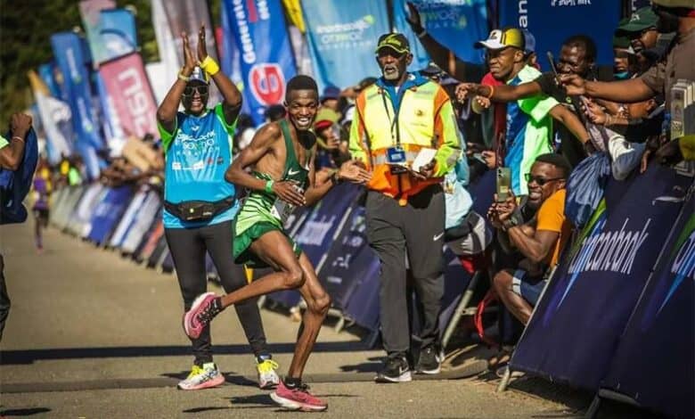Onalenna Khonkhobe wins 2024 Soweto Marathon on debut | Comaro Chronicle