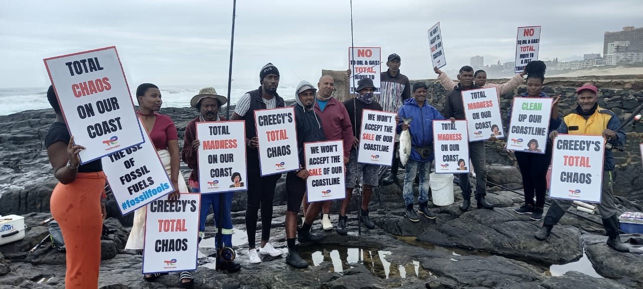 Environmentalists protest in Amanzimtoti | South Coast Sun