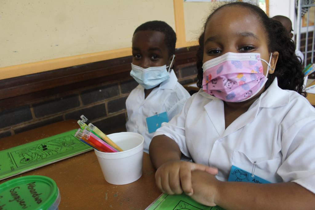 WATCH: Grade 1 learners enter big school | Southlands Sun