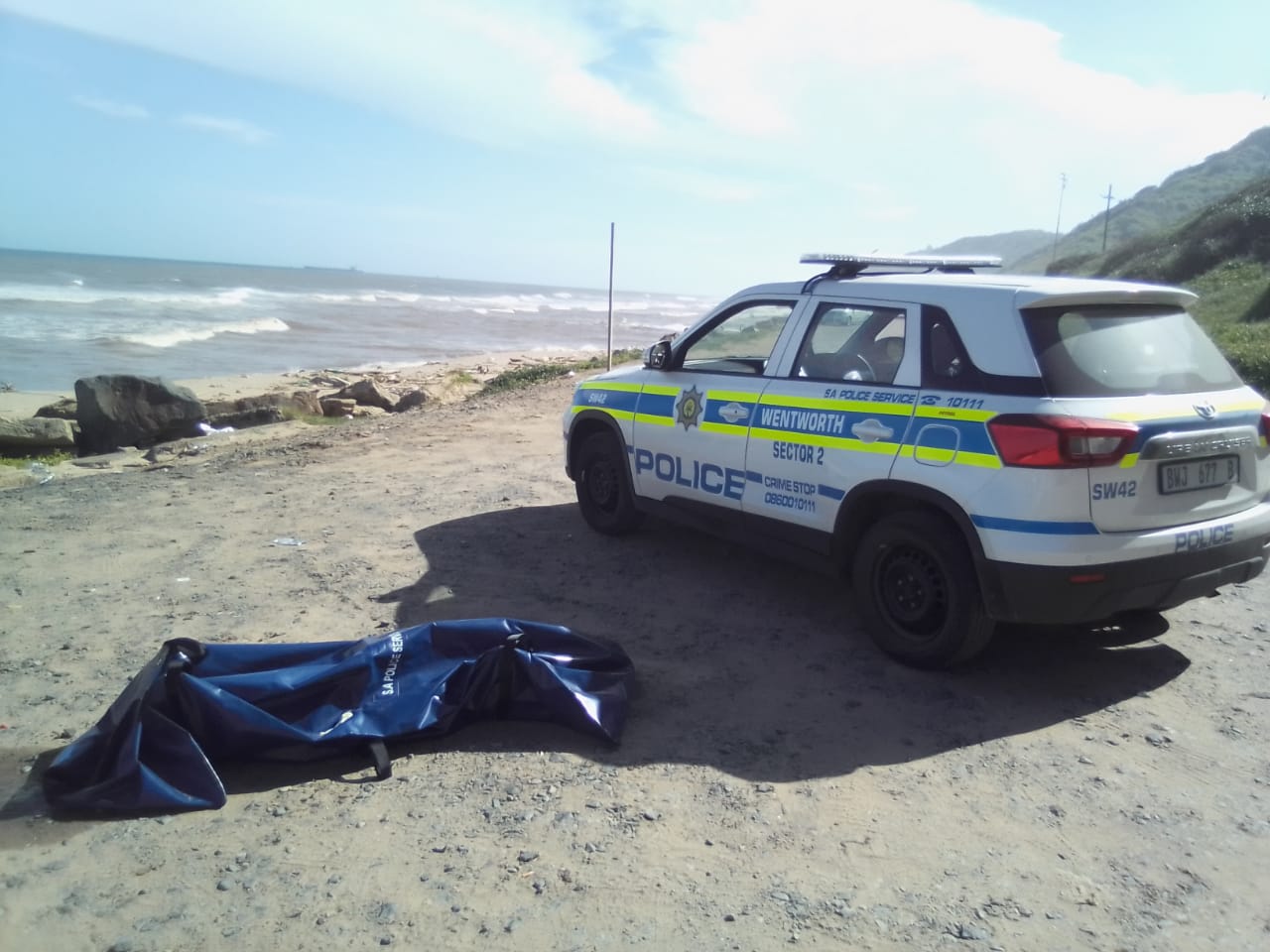 Update: Police need help identifying man washed up at Cuttings Beach ...