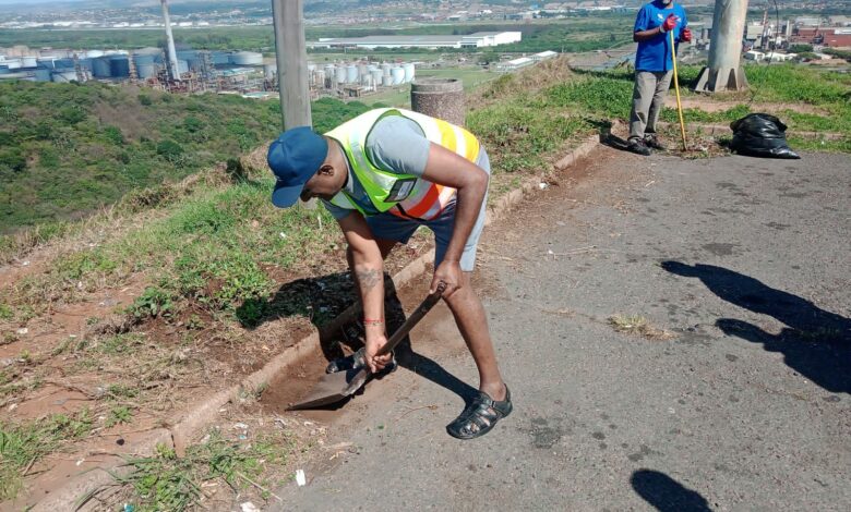 Merebank alliance, residents work together to clean up community ...