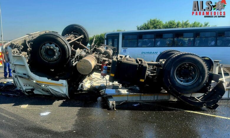 Update: Truck driver freed, M4 freeway still gridlocked | Southlands Sun