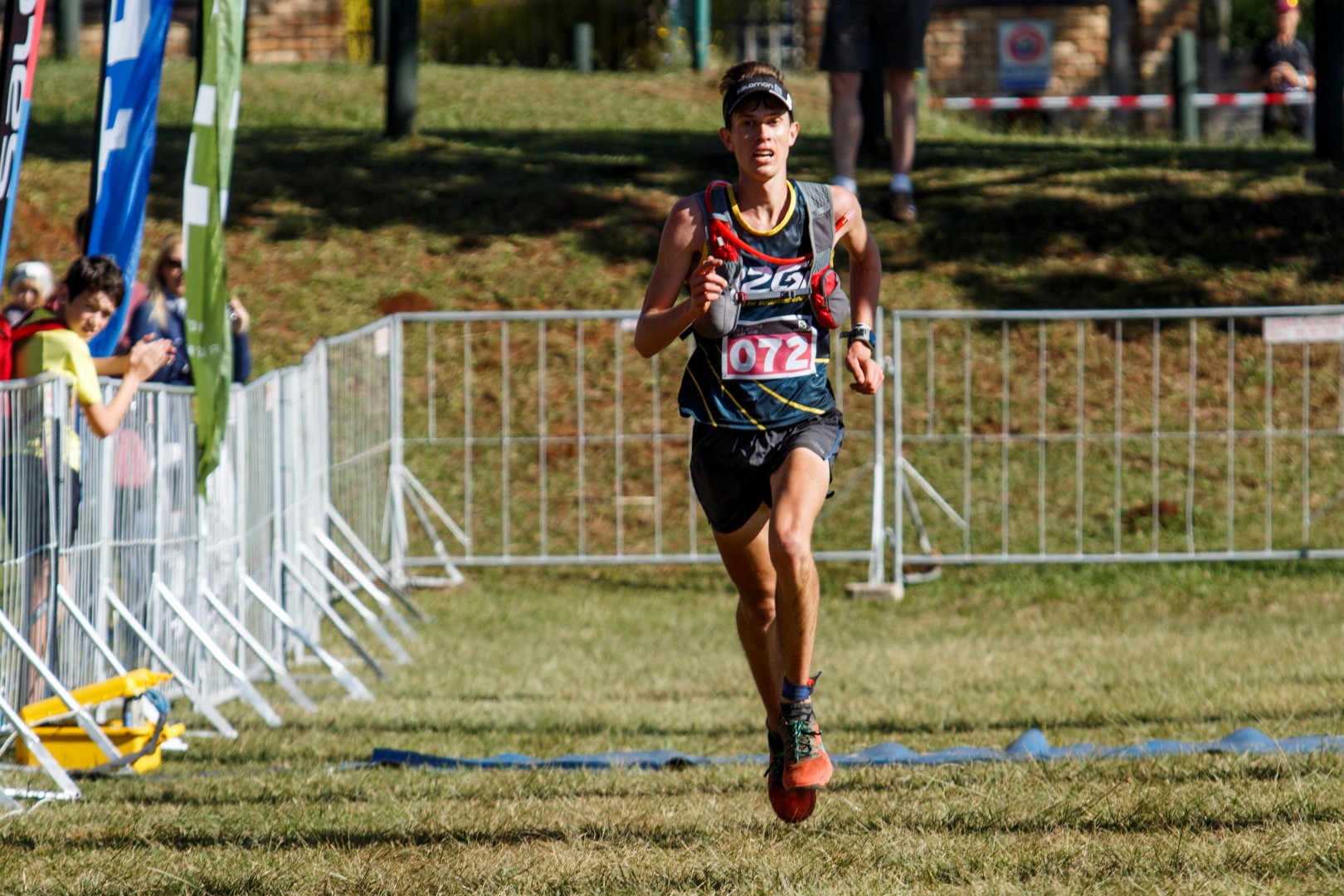 Jong atleet gereed om land aan die brand te hardloop | Lowvelder