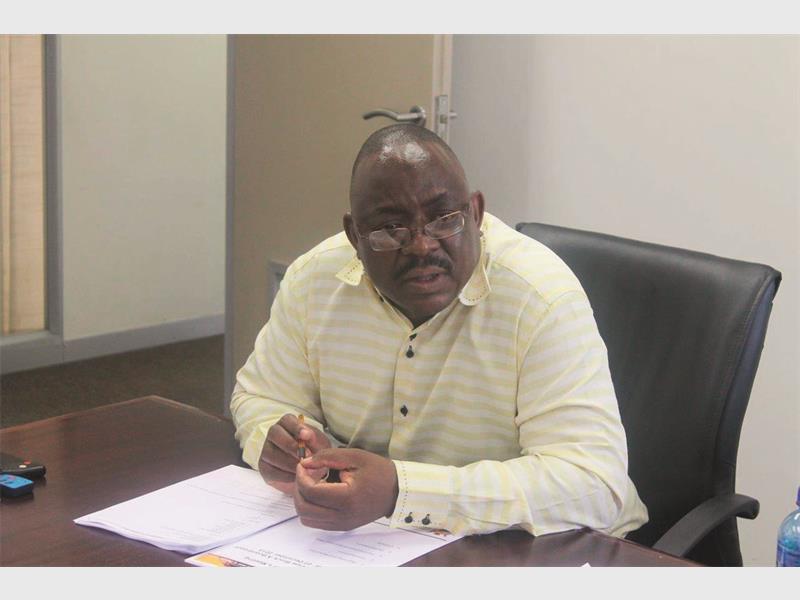 Pupil allegedly victimised by principal over haircut | Lowvelder