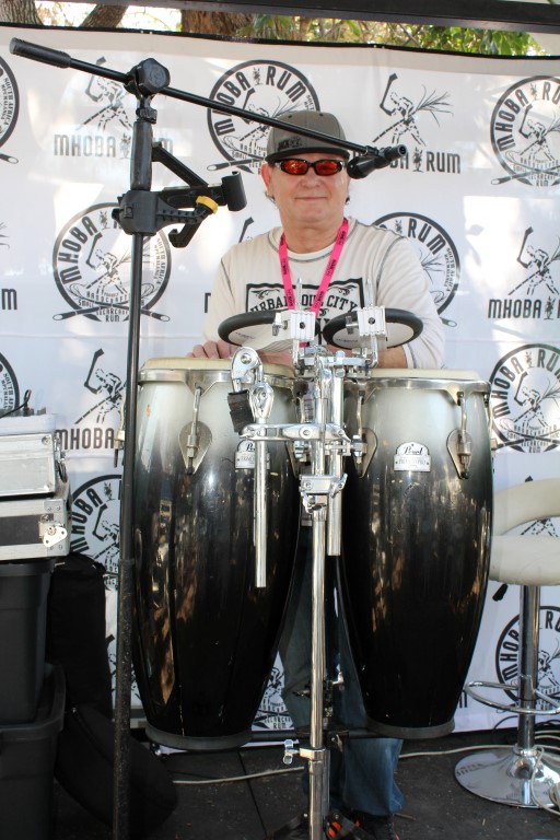 Lekker drinkgate wag | Lowvelder