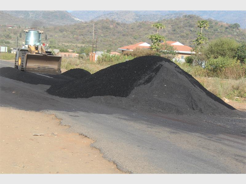 Riba Cross residents continue to block roads demanding electricity ...
