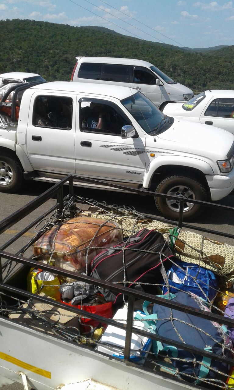 UPDATE: Traffic moving slowly at Lebombo border post following earlier ...