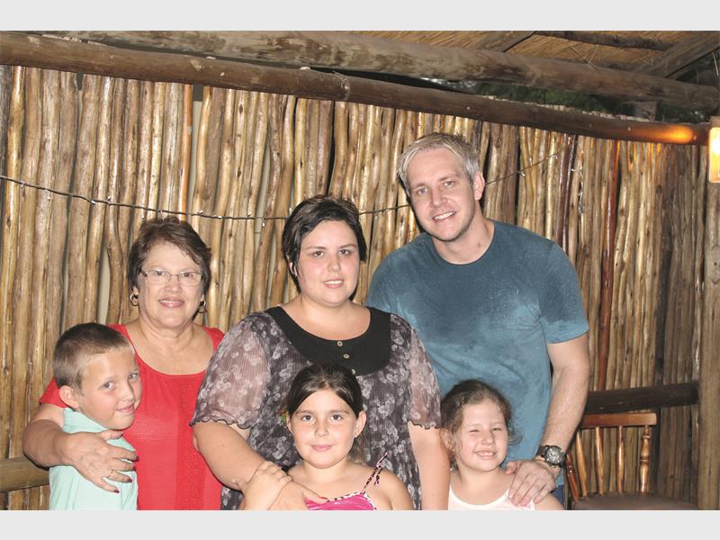 Namakwalander verskaf groot vermaak by nuwe eetplek | Lowvelder