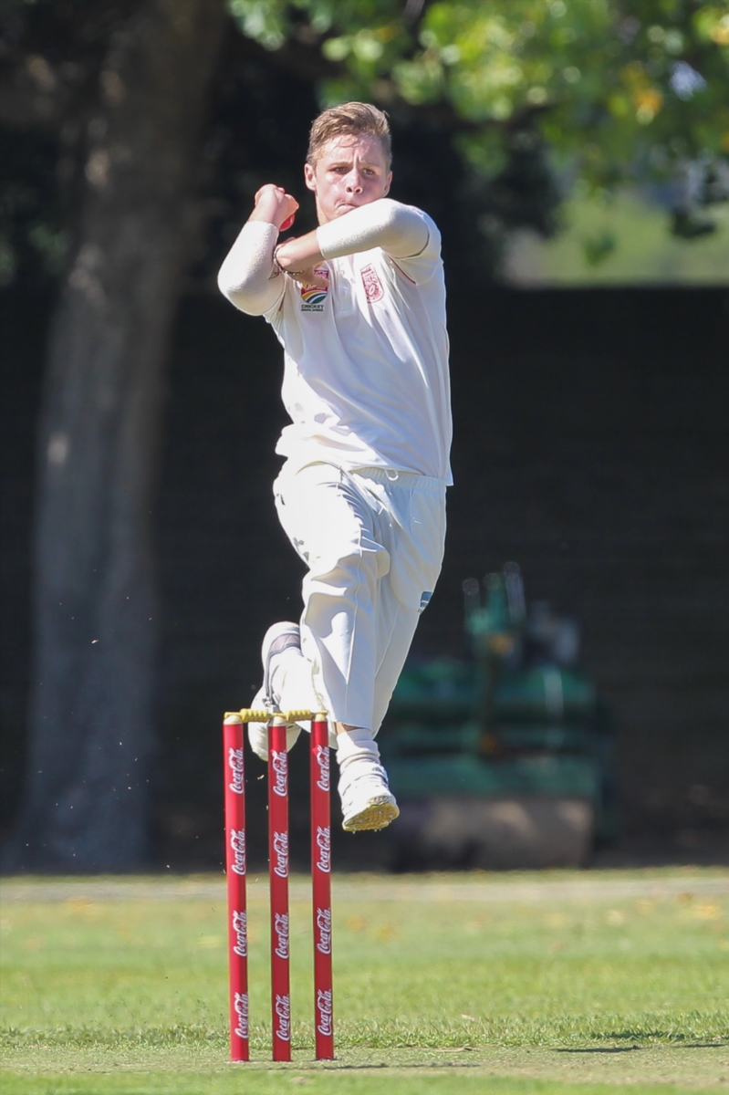 Jacques hits the wicket in a heroic display | Lowvelder