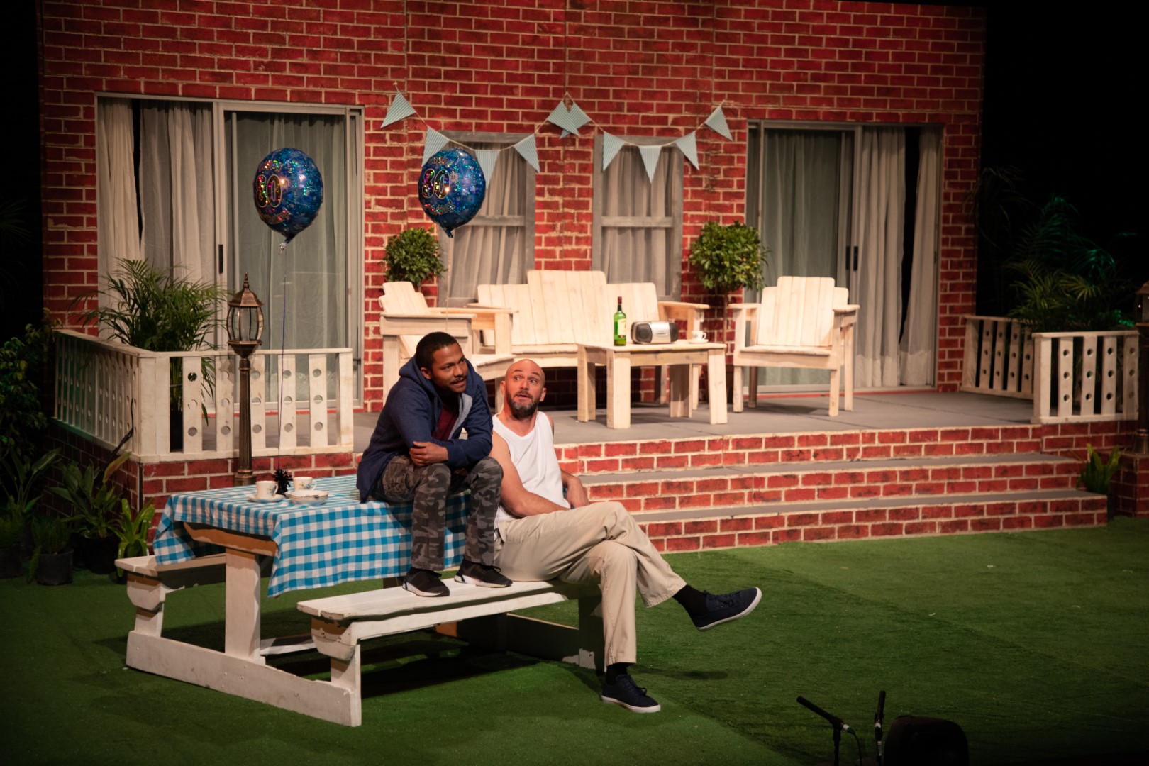 Gesin worstel met die spoke van apartheid | Lowvelder