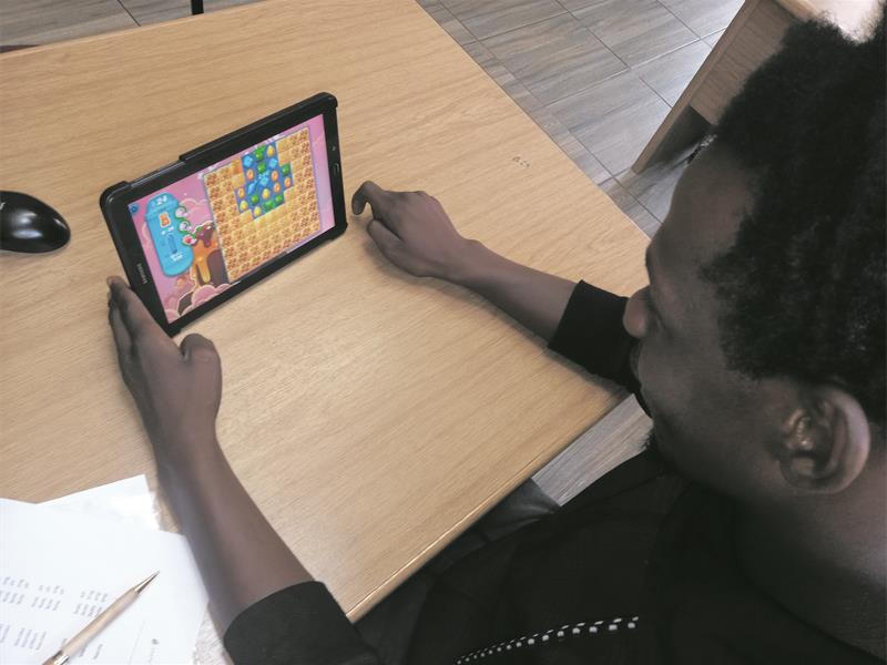 Verslawing aan aanlynspeletjies groot kommer | Lowvelder