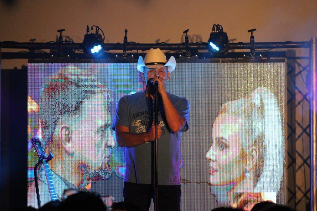 IN FOTO'S: Steve en ander versit berge vir kankerpasiënte | Lowvelder