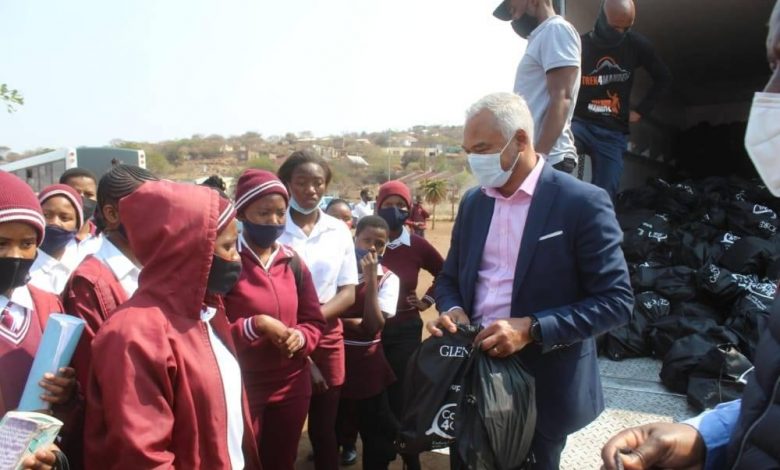 Gobetse schoolgirls do not have to miss school | Lowvelder