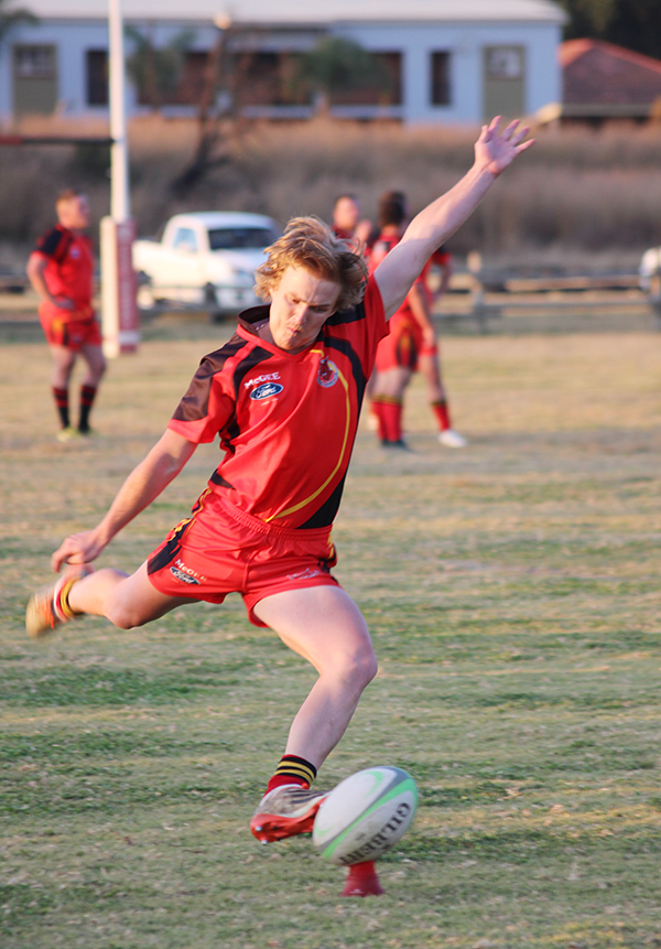 Rooikatte deel ’n 73-3-veeghou uit | Lowvelder