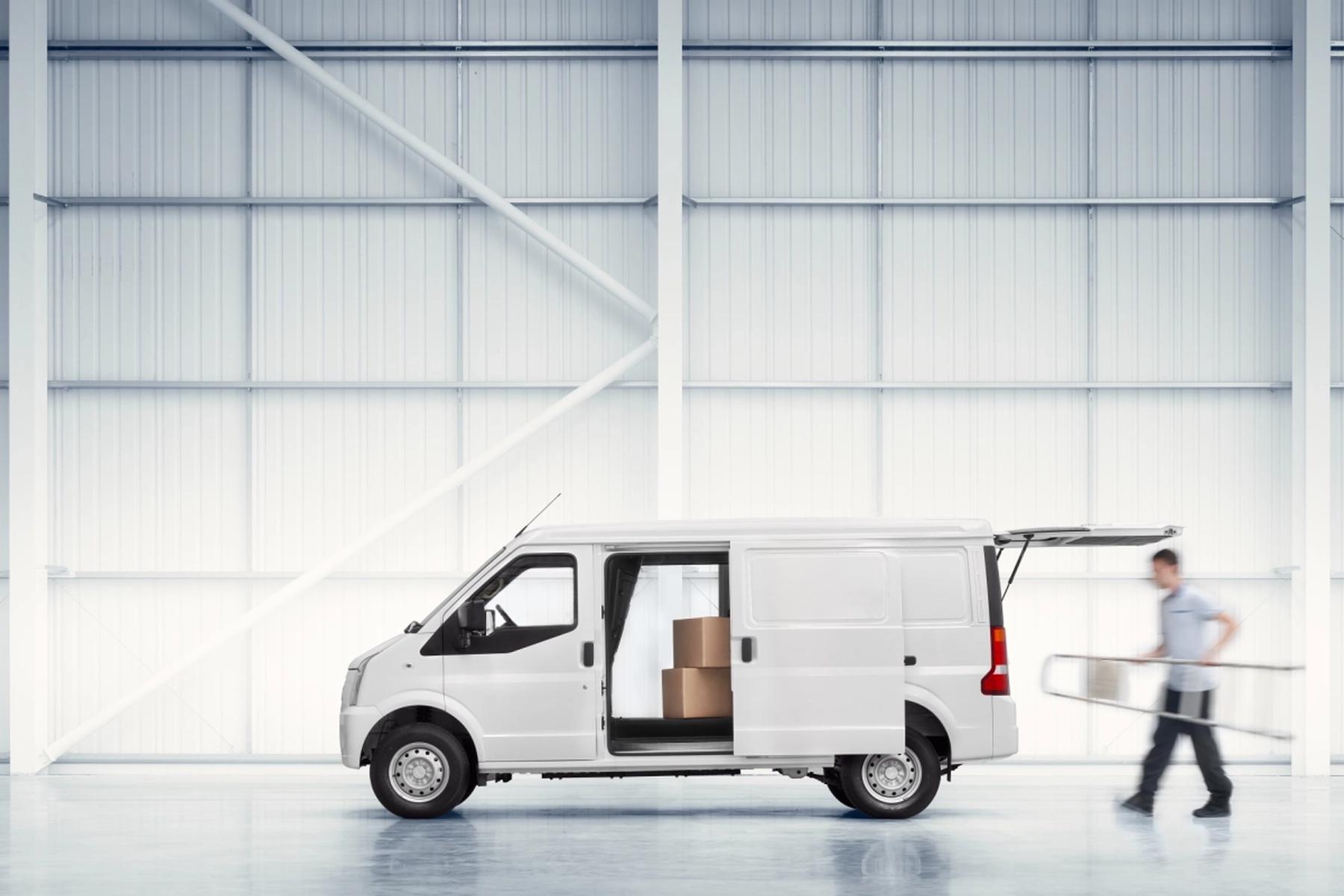 Enviro showcases its E35 battery-electric panel van | Lowvelder