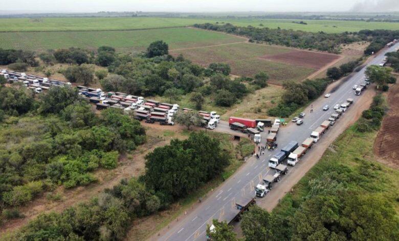 Law enforcement working on easing Lebombo Border congestion | Lowvelder
