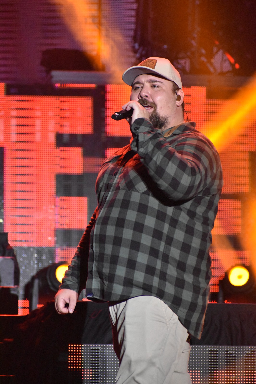 IN FOTO’s: Innibos Huisgenoot Afskopkonsert het duisende in vervoering ...
