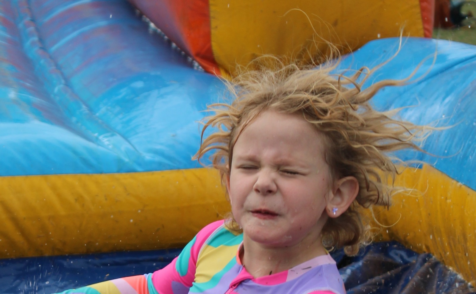 IN FOTO'S: Potte prut en water spat tydens Laerskool Nelspruit se fees ...